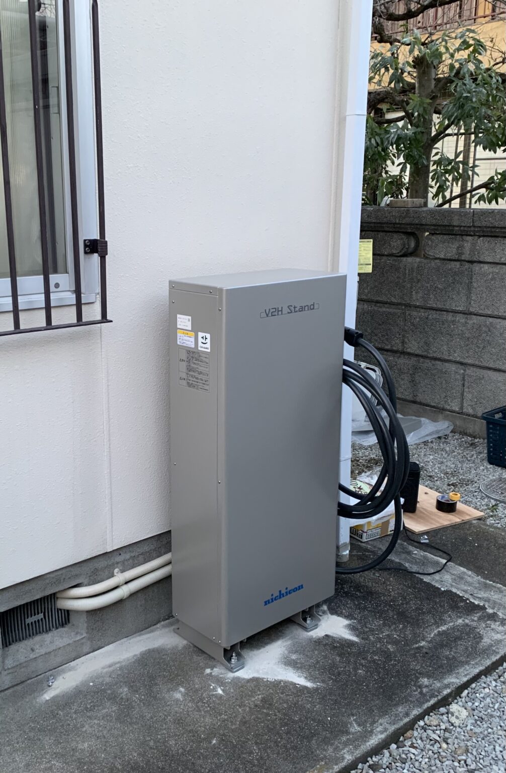 V2Hスタンド｜宇都宮市K様邸/トライブリッドV2H - 株式会社グリーンライフ